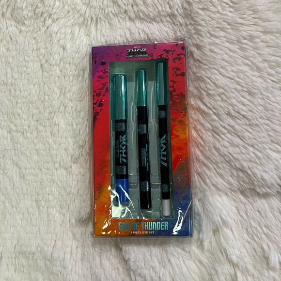 Ulta Beauty | Skincare | Ulta Beauty X Thor Love And Thunder Eye Makeup ...